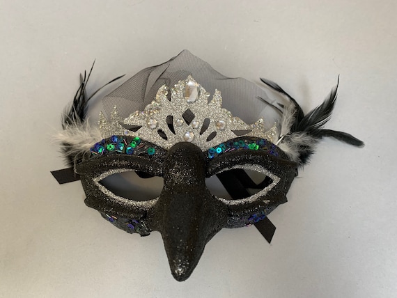 Vintage Masquerade Mask - Gem