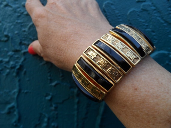 1960s metal expanding bracelet, Asian design and blac… - Gem