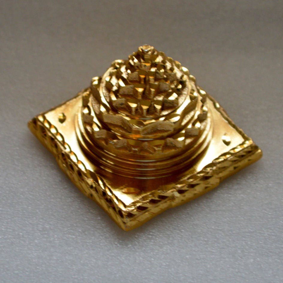 Energized Sri Shri Maha Meru Yantra Laxmi Maha Lakshmi yantra swarna ...