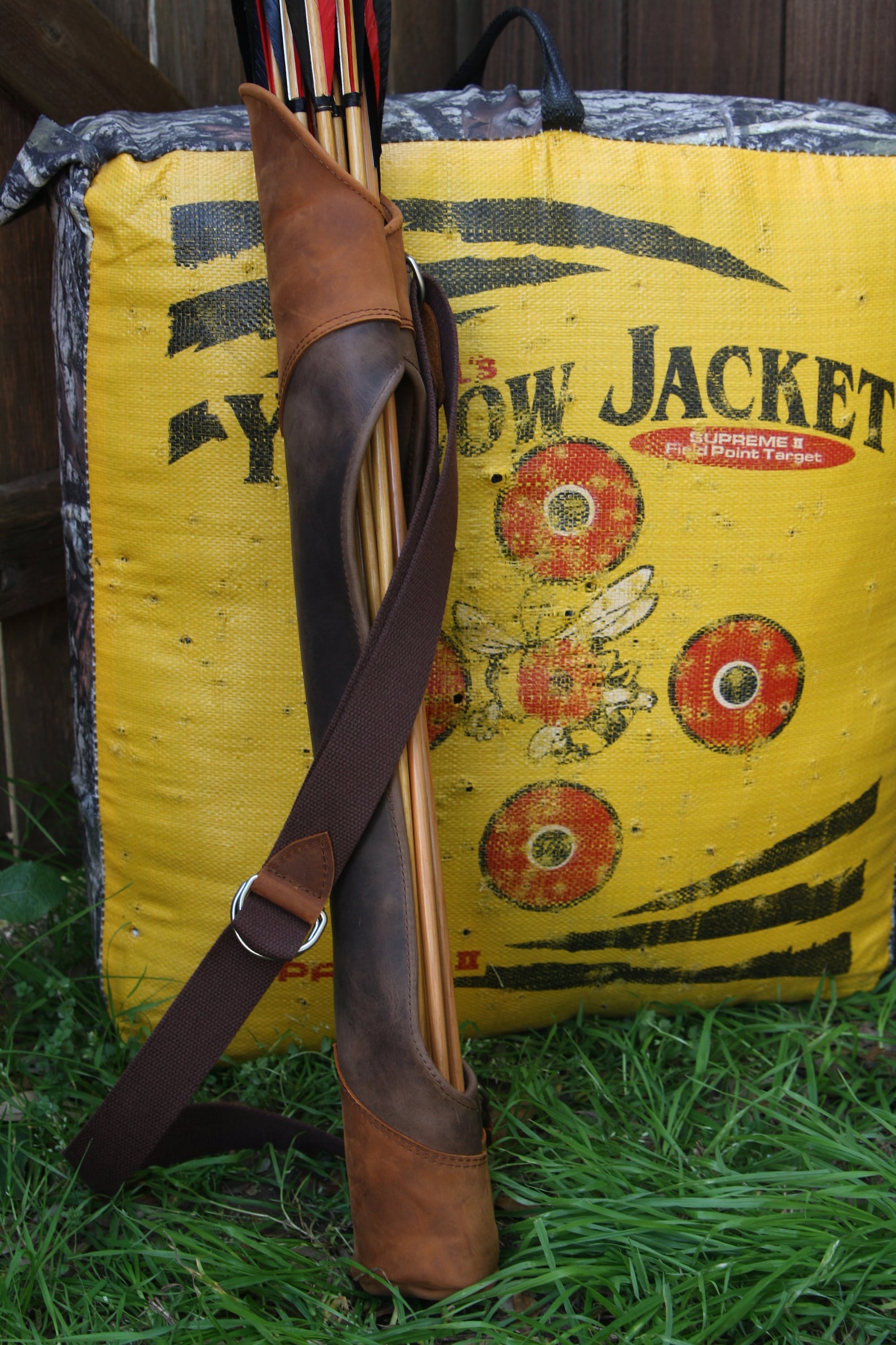 Large Dark Brown Two-Tone Leather Quiver RIGHT draw back | Etsy