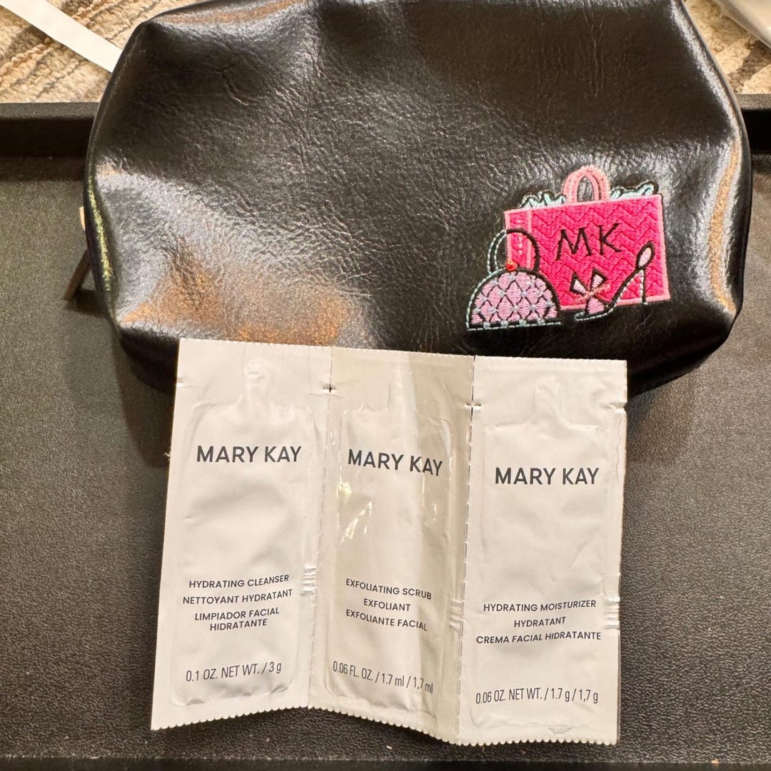 New Mary Kay Black Faux Leather Zip Cosmetic Bag Makeup Pouch With MK ...