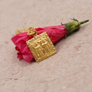 Pendant 22k Gold Embossed Stamping Pendant Solid Gold Chain Necklace We ...