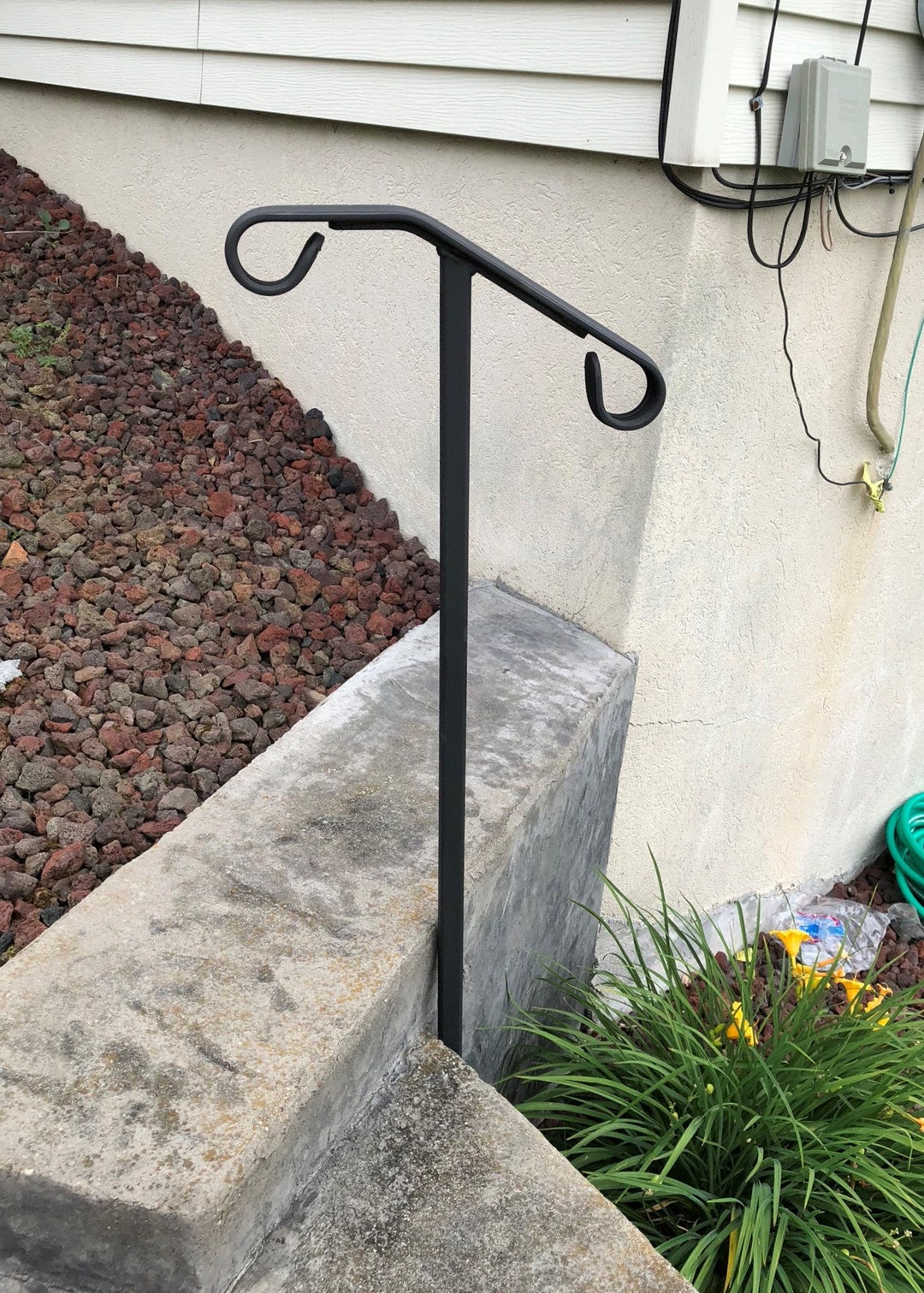 Single Post Railing for Installation in Ground Ornamental Crown Molding ...