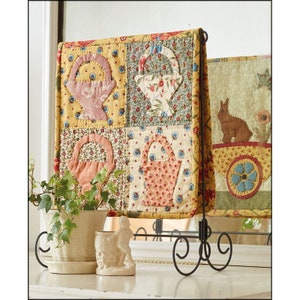 Quilting Book, Tabletop Turnabouts Softcover Quilt Pattern Book, Jan ...