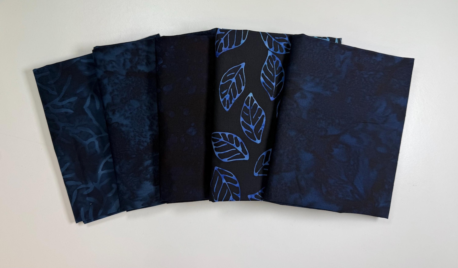 Deep Blue Batik Fat Quarter Bundle (5) - Etsy
