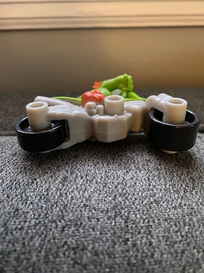 Nintendo Super Mario Yoshi Riding Motorcycle Mini Action Figure ...