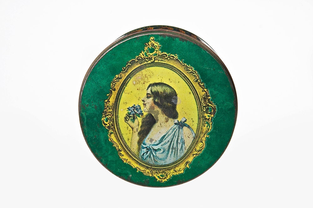 Vintage Tin Box Chiclets Chewing Gum Candy Cookie Biscuit Jewelry Jar ...