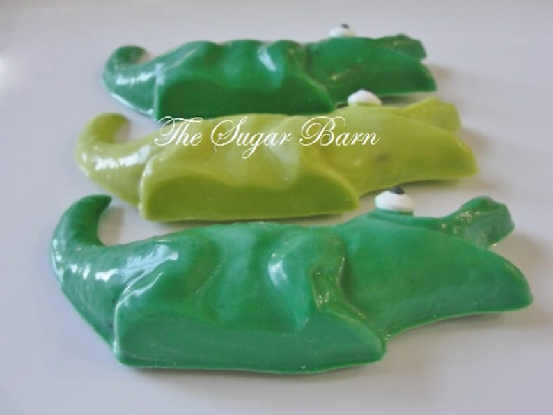 ALLIGATOR CROCODILE CHOCOLATE with 3 Mini Oreo® Cookies8 | Etsy