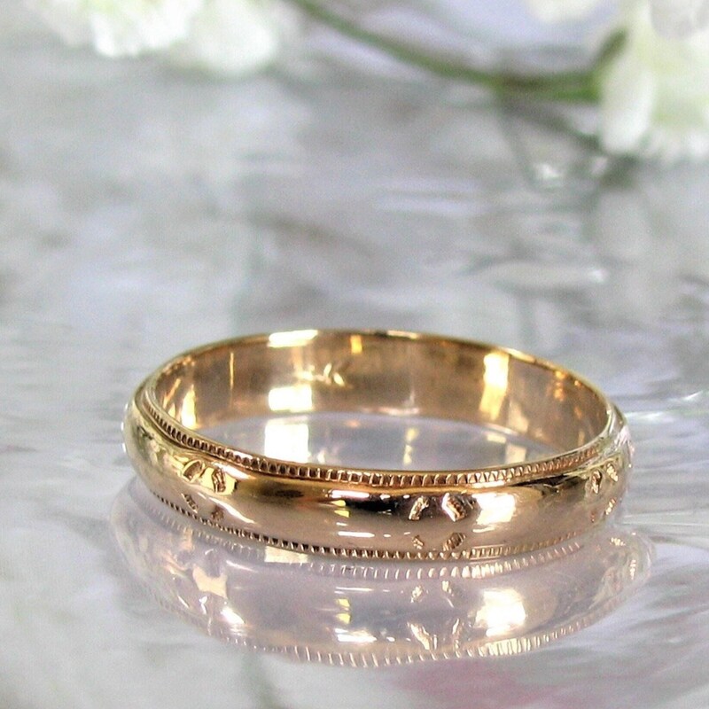 Antique Wedding Ring - Etsy