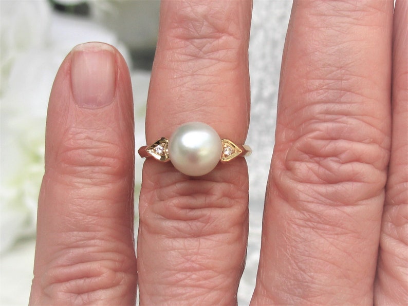 Romantic Pearl & Diamond Ring 14KP Gold Heart Motif | Etsy