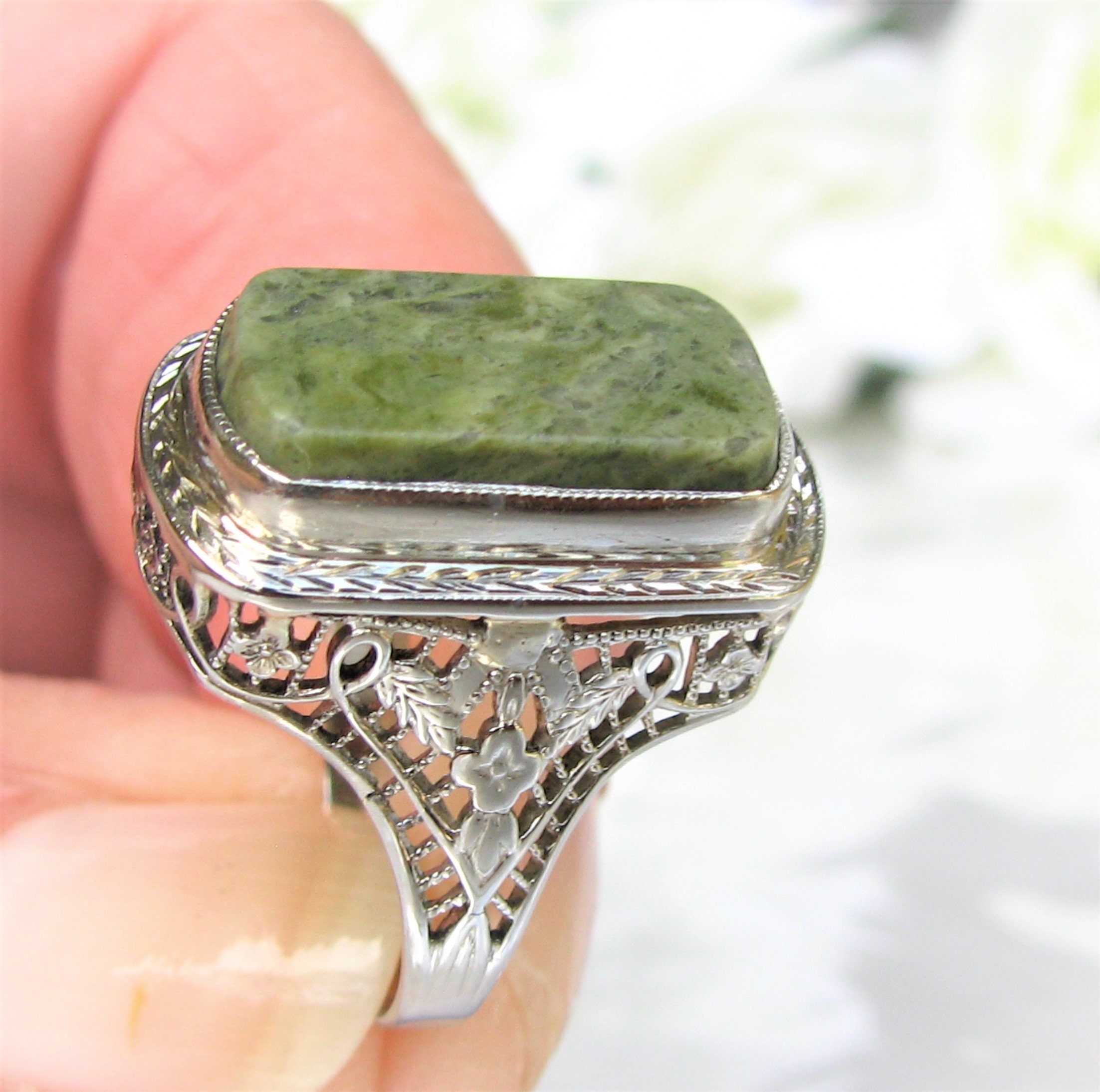 Vintage Emerald Cut Green Agate Ring Unique Alternative Engagement Ring ...