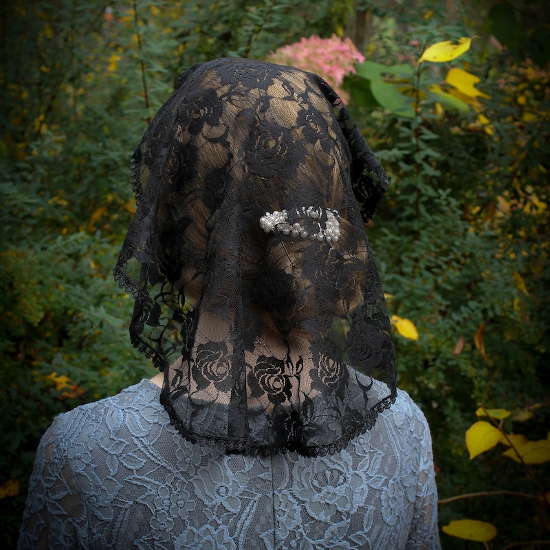Black Circle Chapel Veil - Etsy