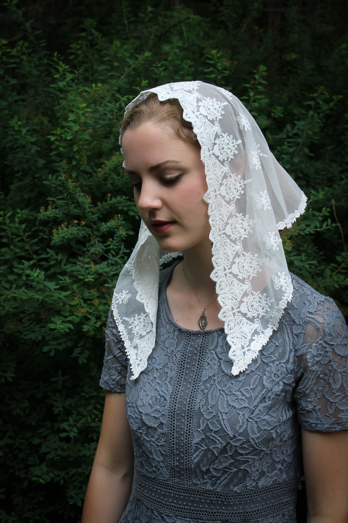 Evintage: our Lady of the Doves Lace Small | Etsy