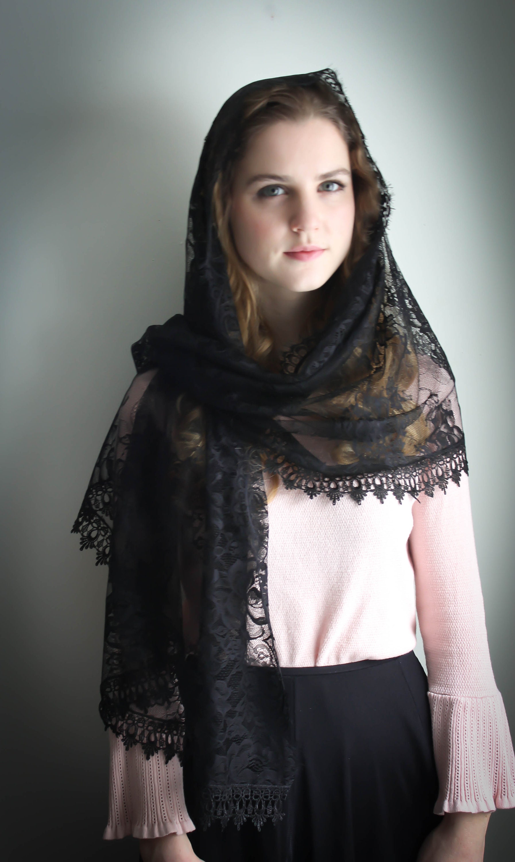 Evintage Veils~ Black Spanish Lace Mantilla Chapel Veil Mantilla Shawl Wrap