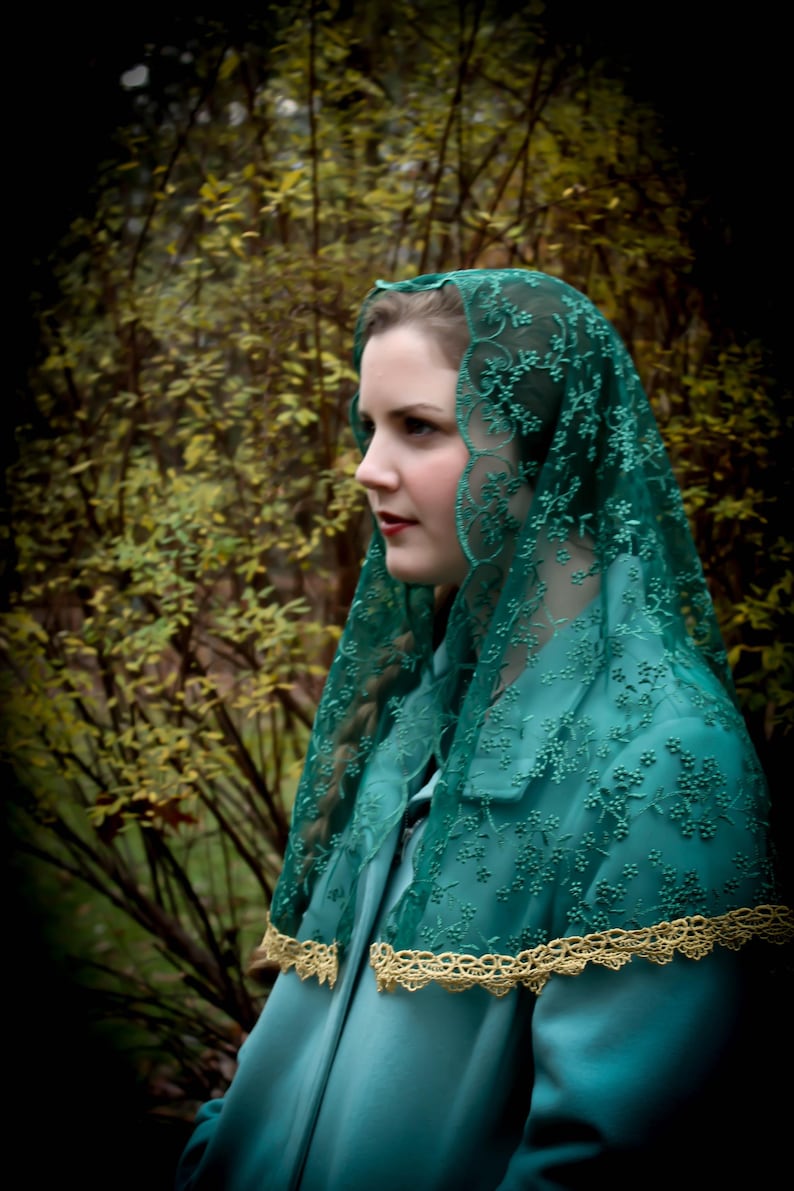 Evintage Veils~ Queen of Peace Deep Green Chapel Veil Mantilla Veil - Etsy