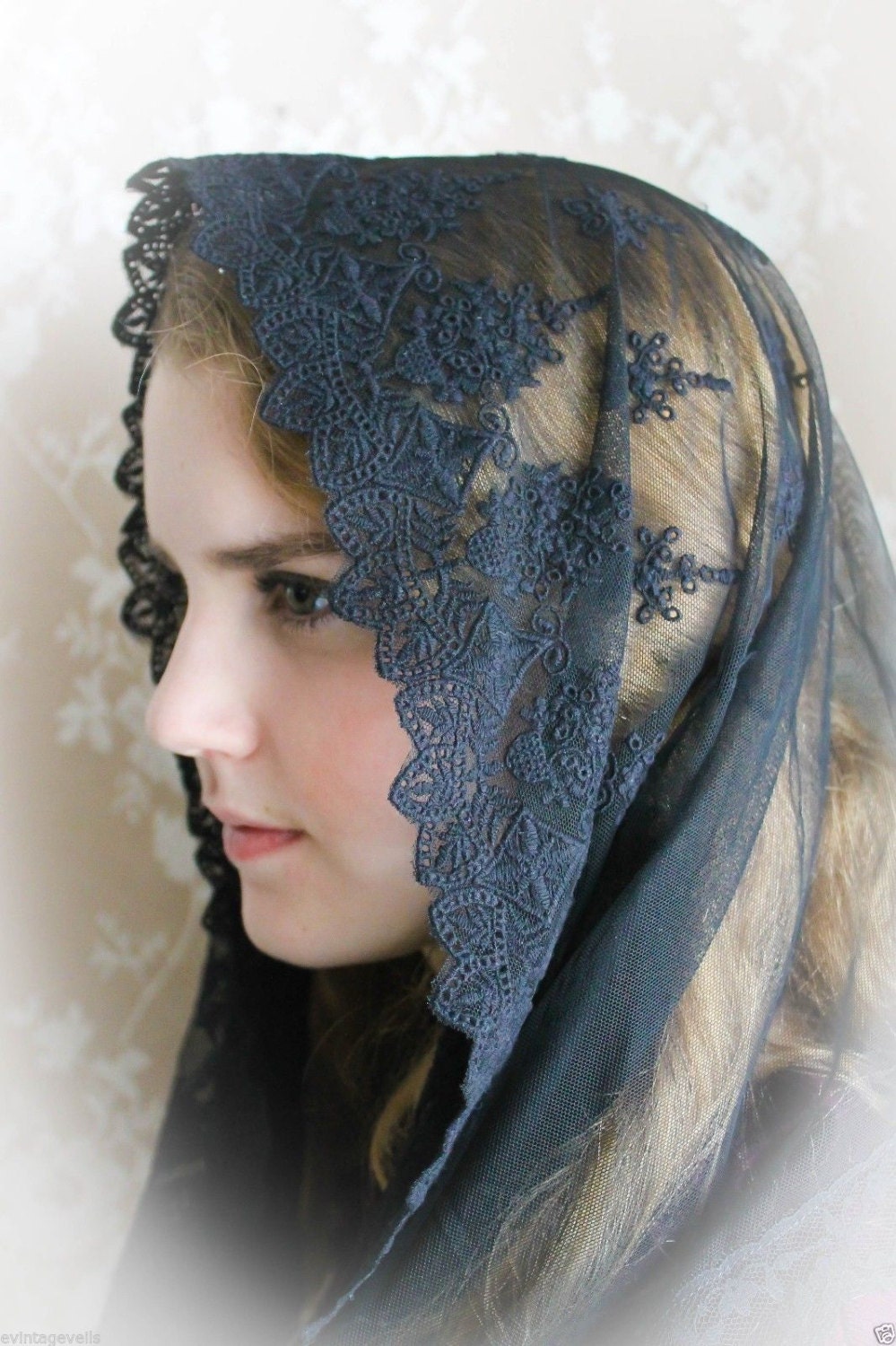 Evintage Veils~ Black French Lace Chapel Veil Mantilla Infinity Veil ...