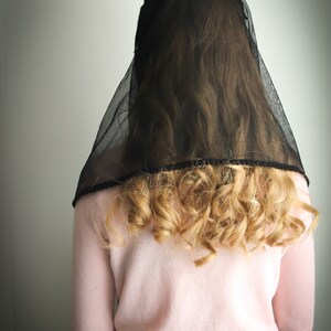 Evintage Veils~ Black or Ivory Lace French Chapel Veil Mantilla Head ...