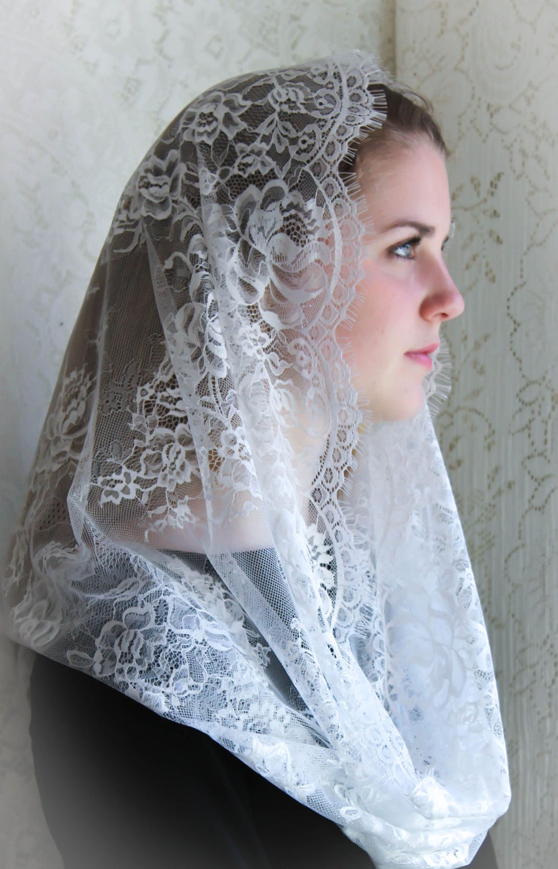 Evintage Veils~ Cream White Spanish Lace Chapel Veil Mantilla Infinity ...