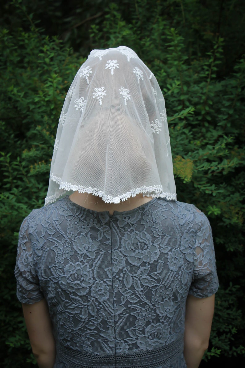 Evintage: our Lady of the Doves Lace Small | Etsy