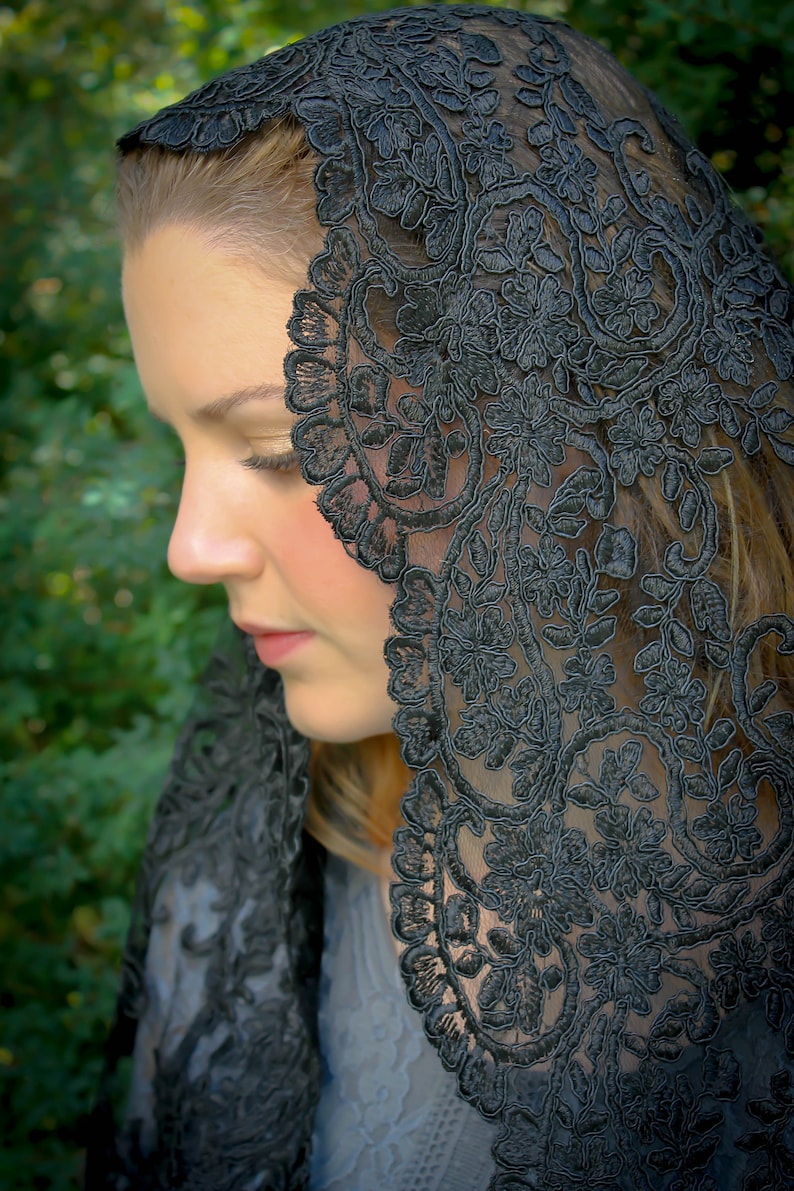 Evintage Veils READY TO SHIP St. Veronica Spanish Style Lace - Etsy