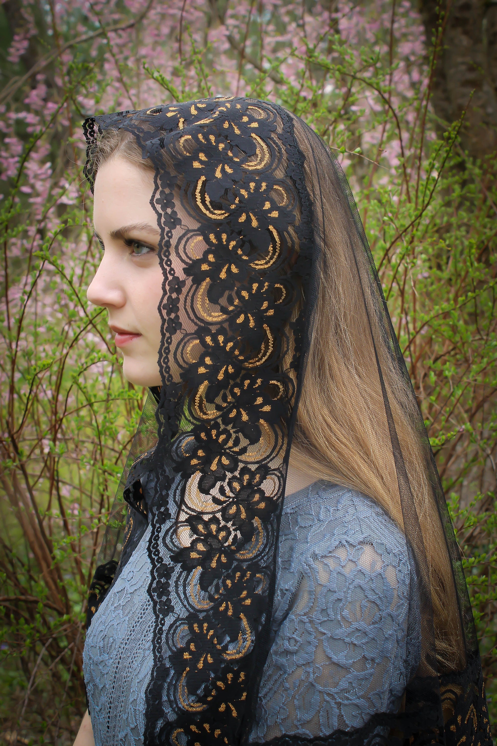 Evintage Veils~ READY TO SHIP Soft Black and Gold D Shaped Lace ...