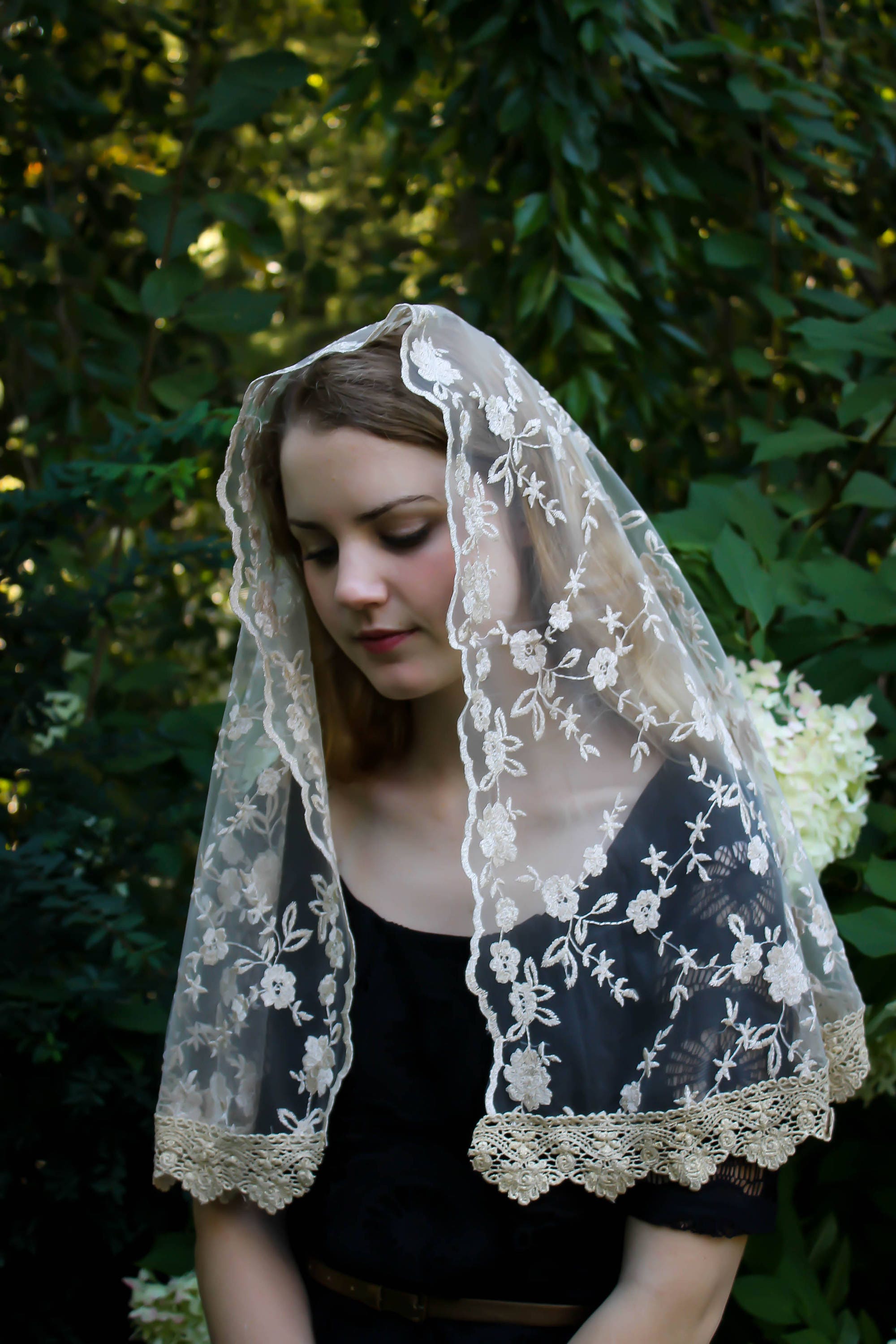Evintage Veils~ Lovely Soft Gold Embroidered Traditional Vintage ...