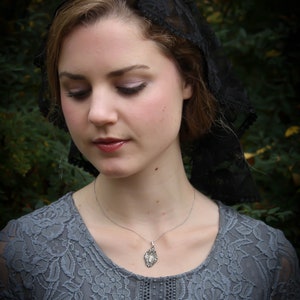 Evintage Veils~ Princess Style Roses and Pearl Trim Traditional ...