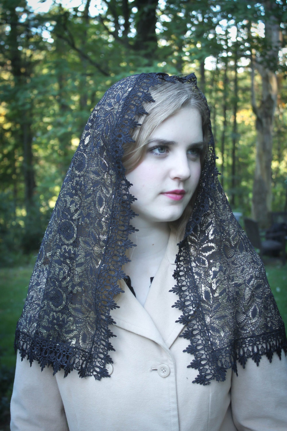 Evintage Veils~ Gold & Black Spanish Lace Mantilla Chapel Veil Classic ...