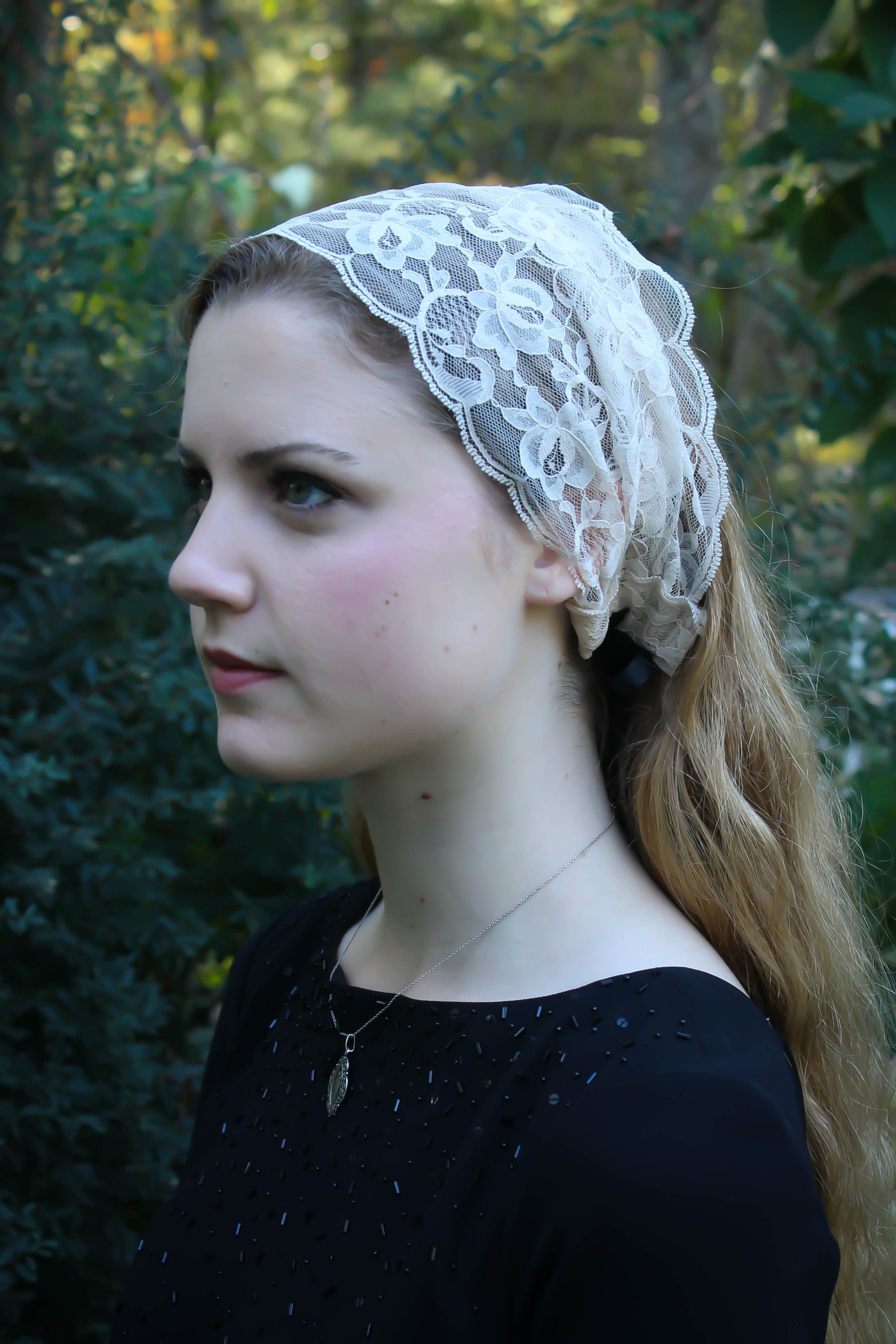 Evintage Veils~ So Soft Headwrap Ivory Beige Chantilly Rose Lace ...