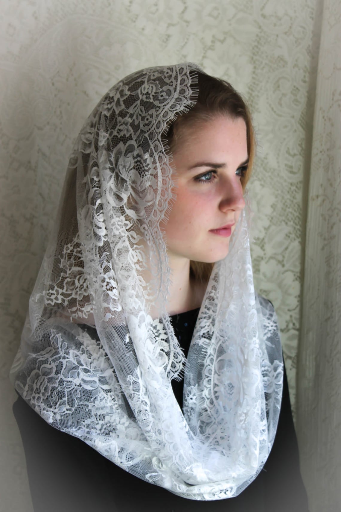 Evintage Veils~ Cream White Spanish Lace Chapel Veil Mantilla Infinity ...