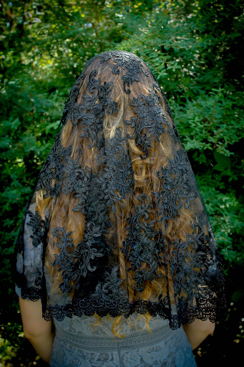 Evintage Veils READY TO SHIP St. Veronica Spanish Style Lace - Etsy