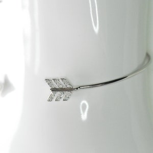 14K White Gold Diamond Arrow Bangle - Etsy