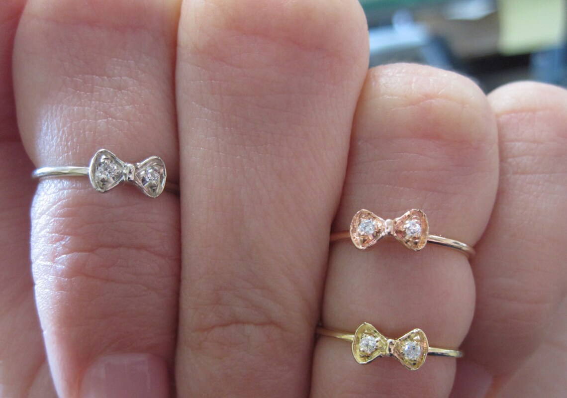 14K Gold Diamond Bow Tie Knuckle Pinky Toe Ring - Etsy