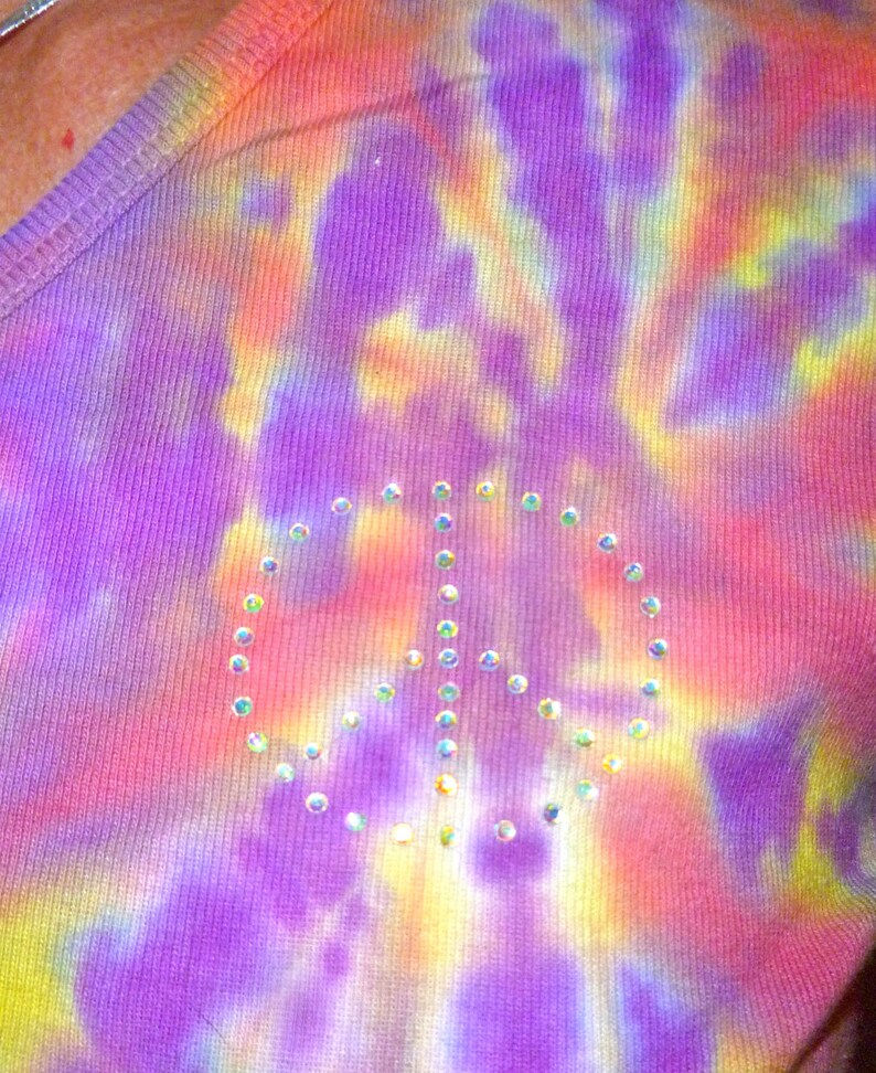 Peace Sign Bling on Tie Dyed Shirt Women's Size Extra Large ...
