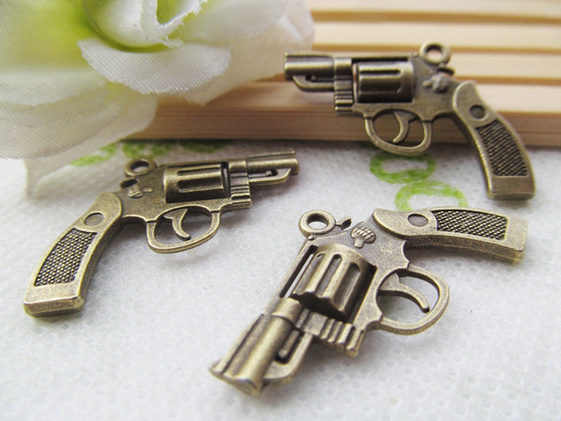 22.60mmx30mm Antique Bronze/antique Silver Tone Revolver Gun Connector ...