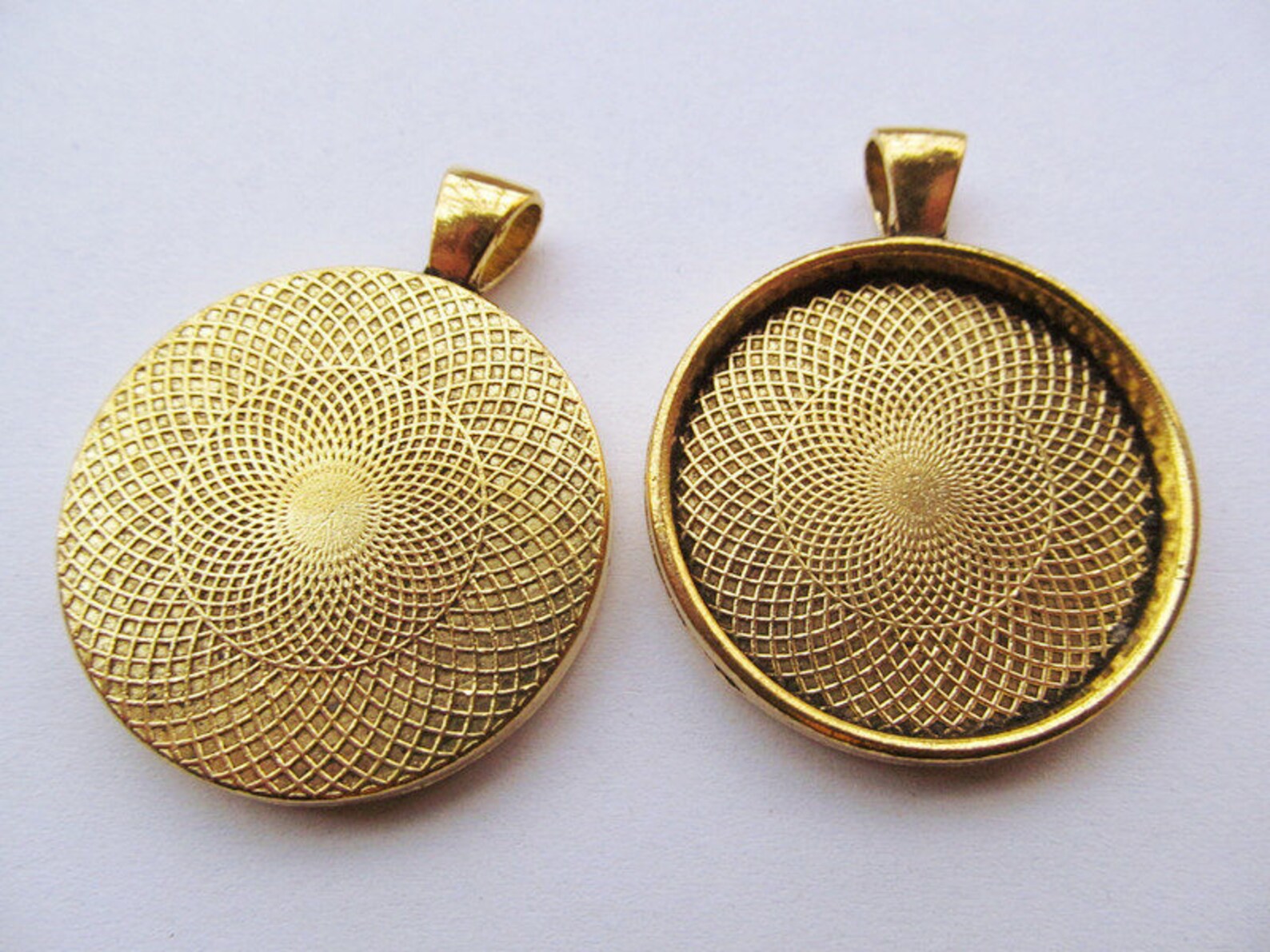 Antique Golden/golden Round Base Setting Tray Bezel Pendant - Etsy