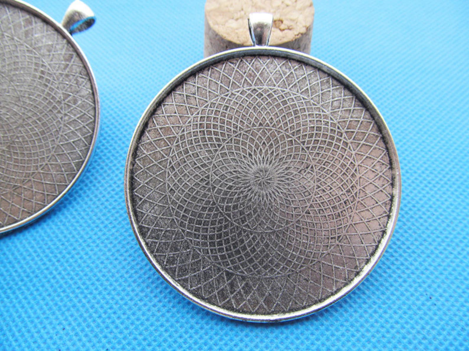 Large Antique Silver/antique Bronze Round Frame Base Bezel | Etsy