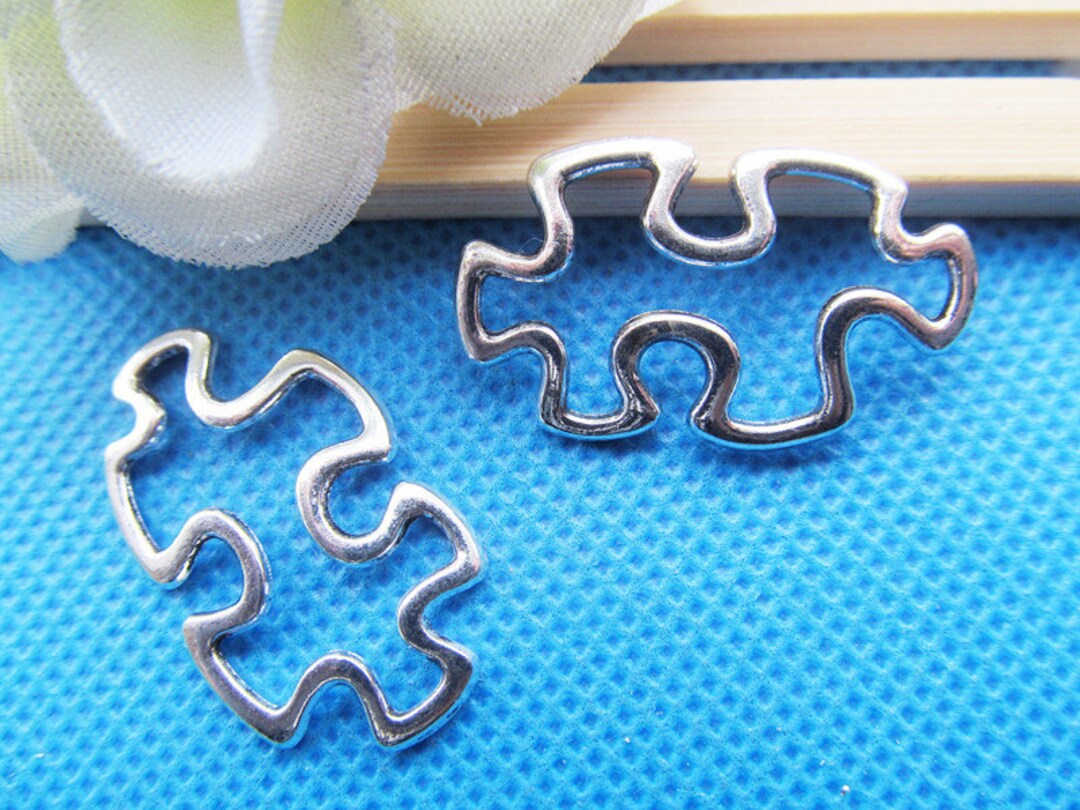 Antique Silver Tone/antique Bronze Puzzle Sign Frame Connector Pendant ...