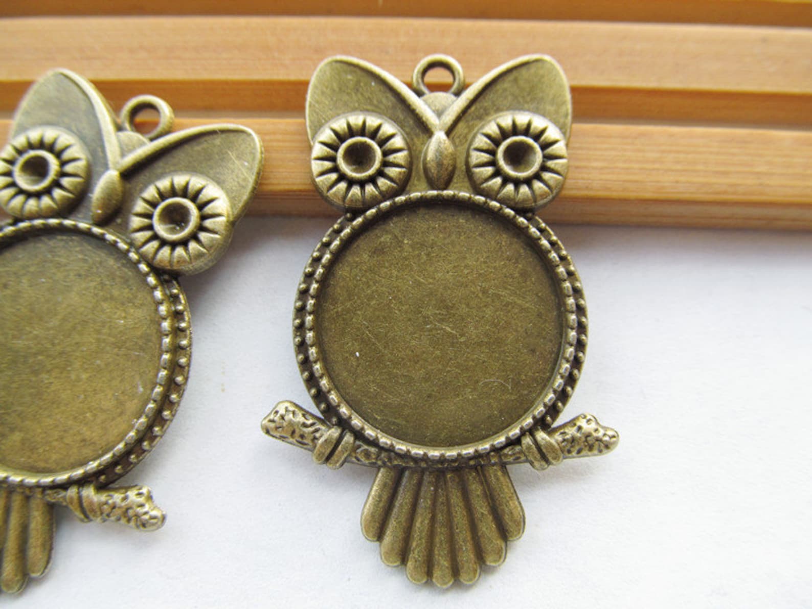 28.5mmx44mm Antique Silver tone/Antique bronze Night Owl Base | Etsy