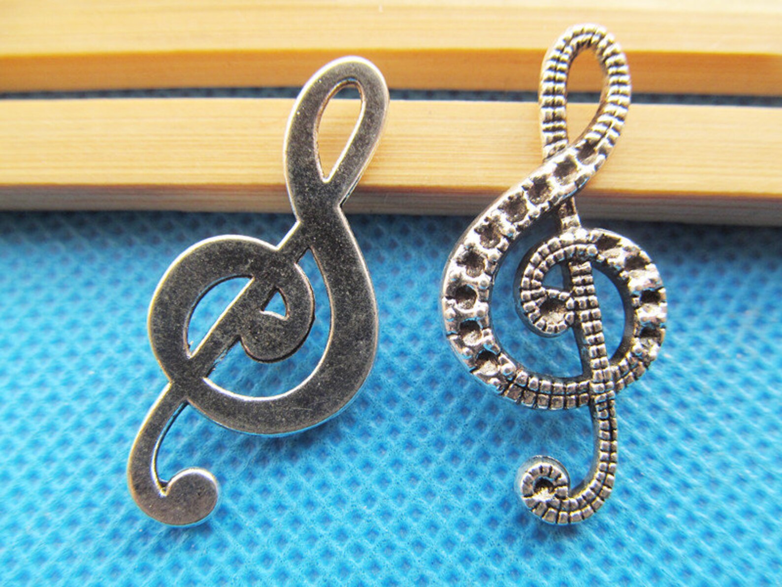 15mmx32.82mm Antique Silver Tone Music Note Pendant Charm/finding,diy ...