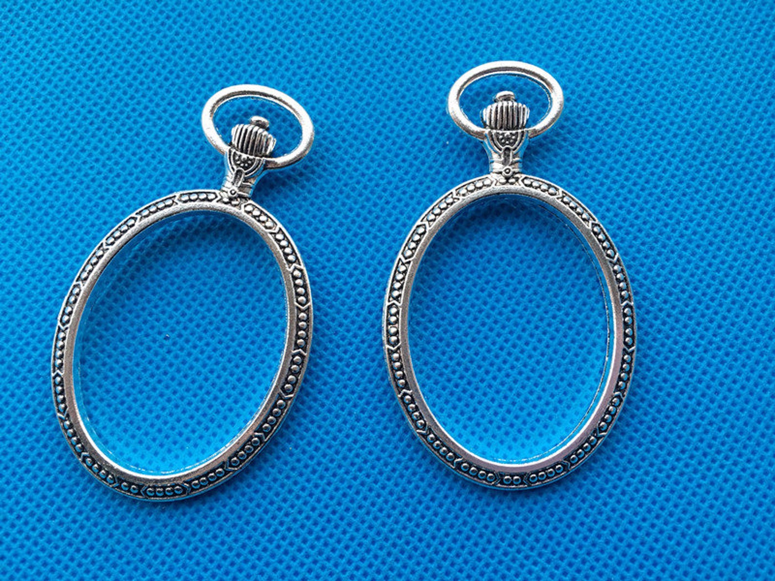 Antique Silver/antique Bronze Vintage Pocket Watch Frame Base - Etsy