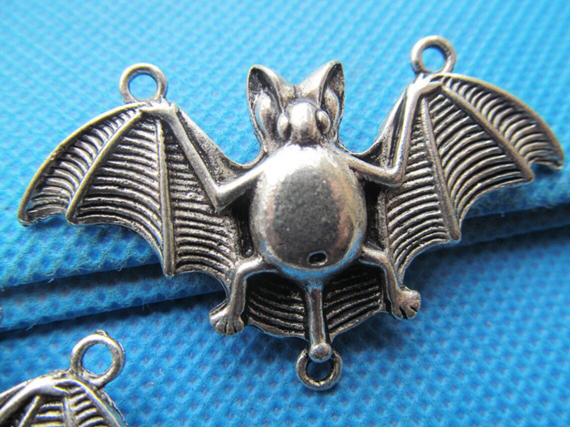30mmx48mm Antique Silver Tone/anique Bronze Bat Connector - Etsy