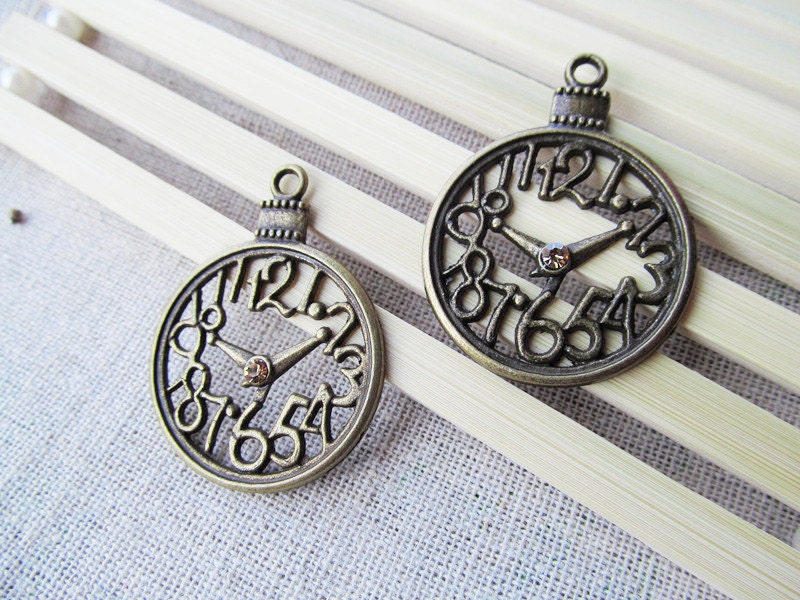 30mmx39mm Antique Bronze Hollow Filigree Digital Time Clock Pendant ...