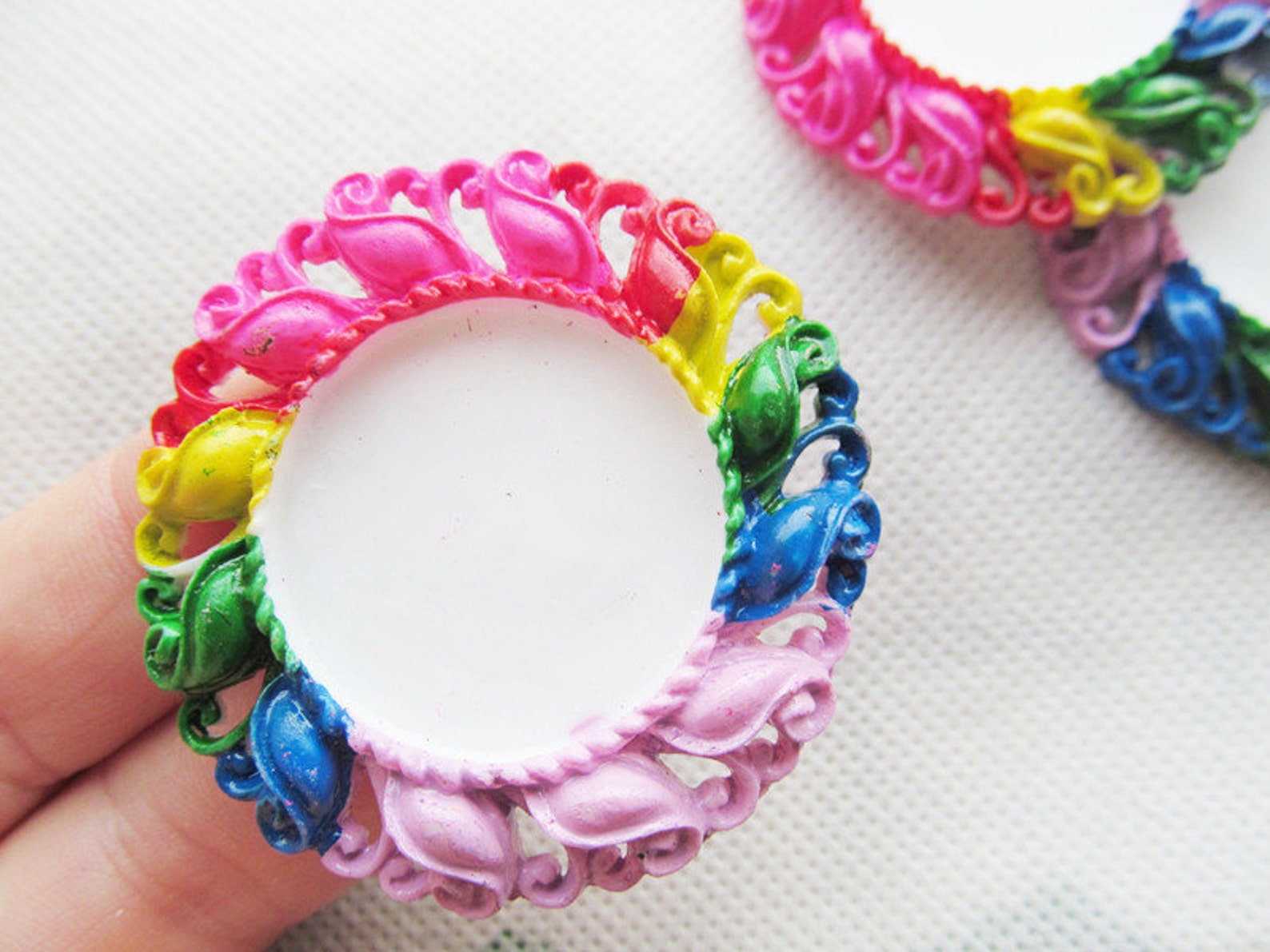 31x37mm Handwork Rainbow Round Flatback Resin Flower Charm Finding ...