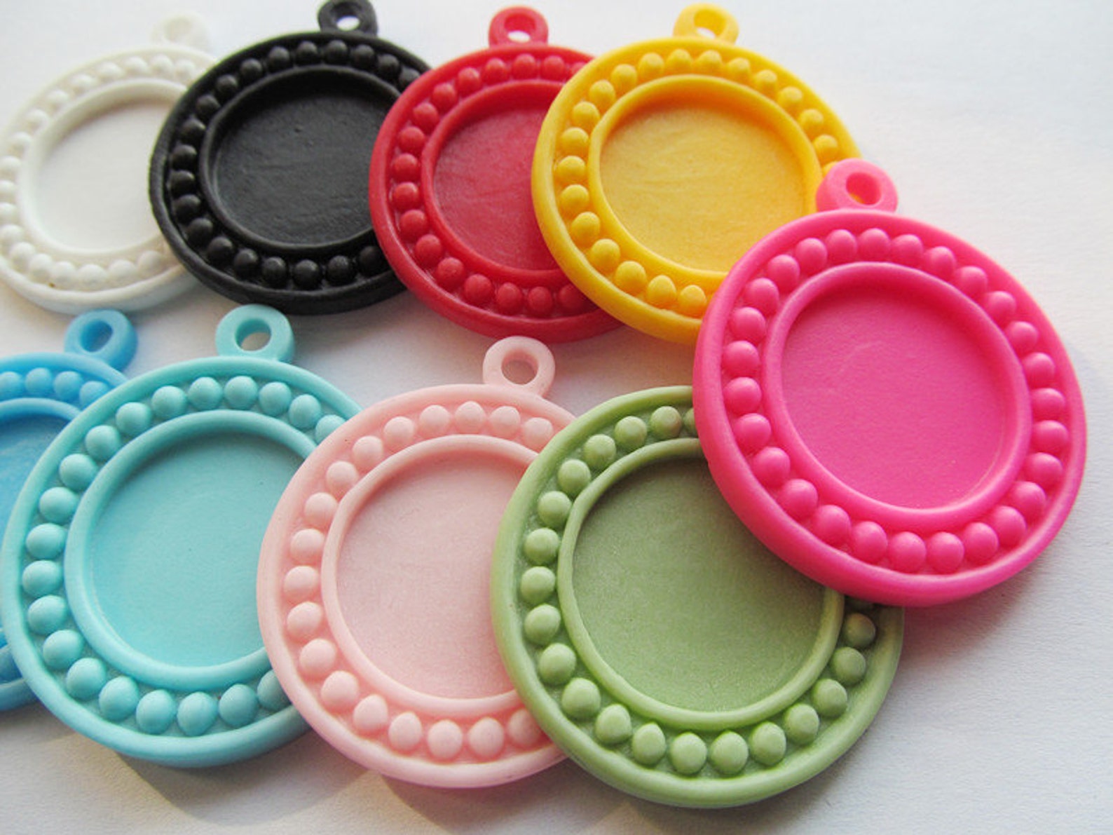 9 Colors Round Classic Flatback Resin Charm Findingfiligree - Etsy