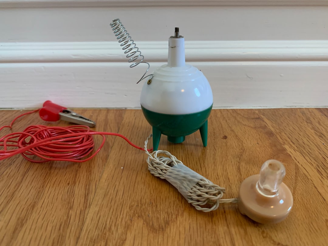 Vintage 1960s Sputnik Toy Crystal Transistor Radio Receiver - Etsy