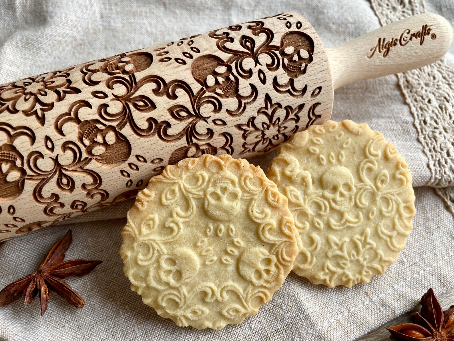 SKULL WREATH Embossing Rolling Pin. Wooden Engraved Rolling Pin With ...