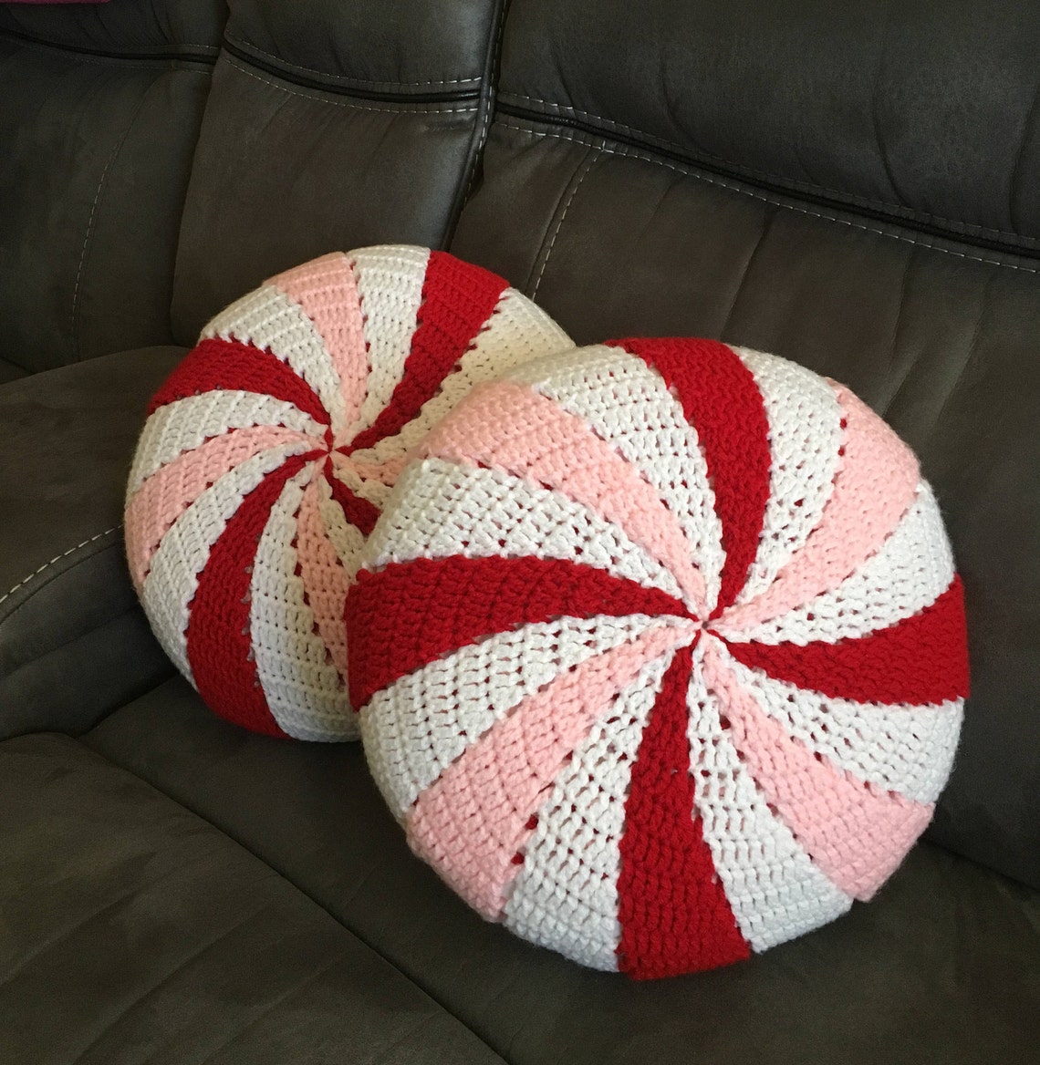 Peppermint Pillows, 16", Round (set of 2) - Etsy