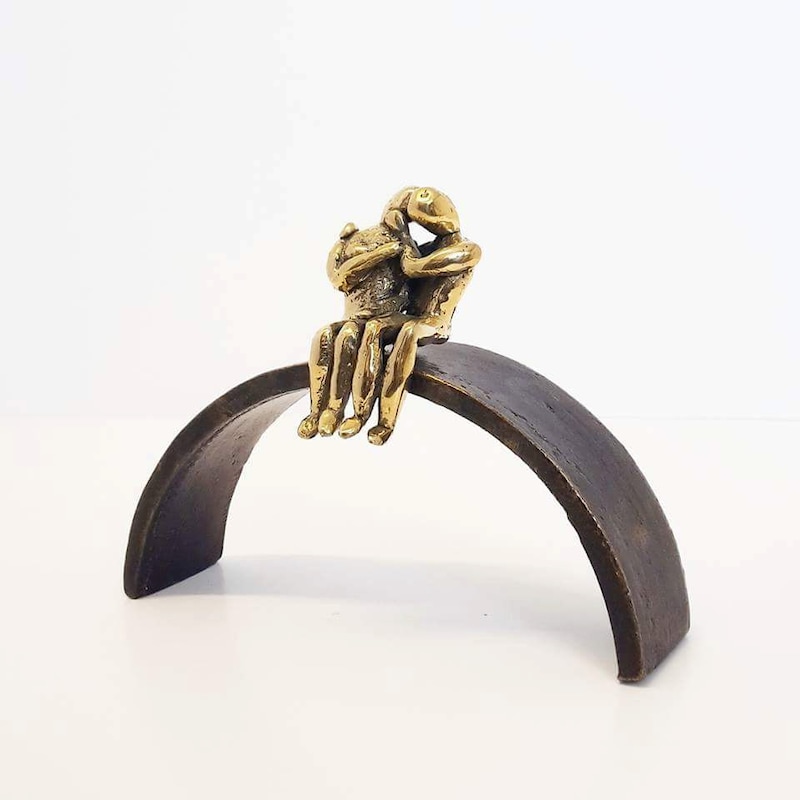 Romantic Couple Sculpture - Etsy