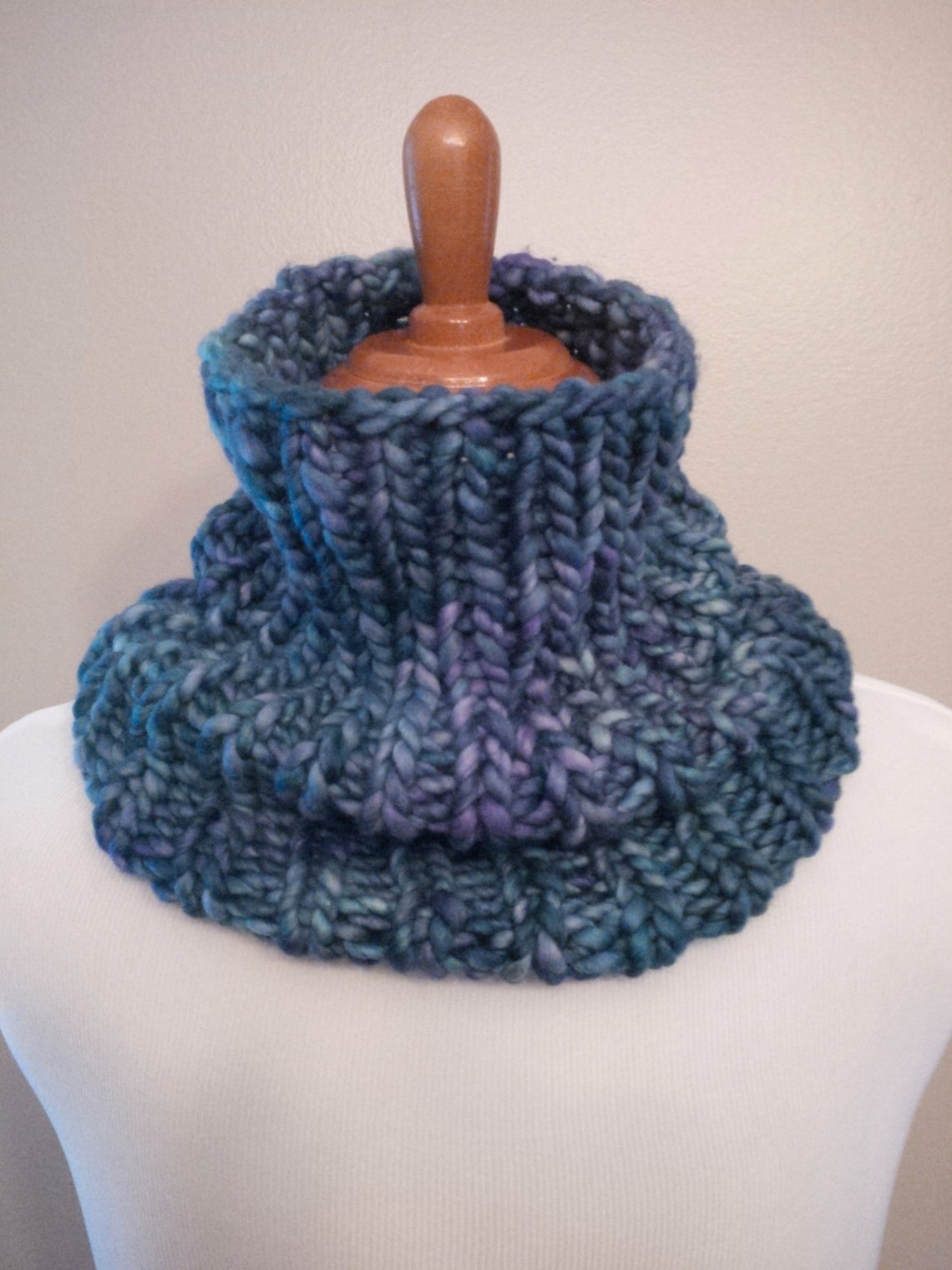 100 Percent Wool Hand-knit Blue Cowl Neck-warmer - Etsy